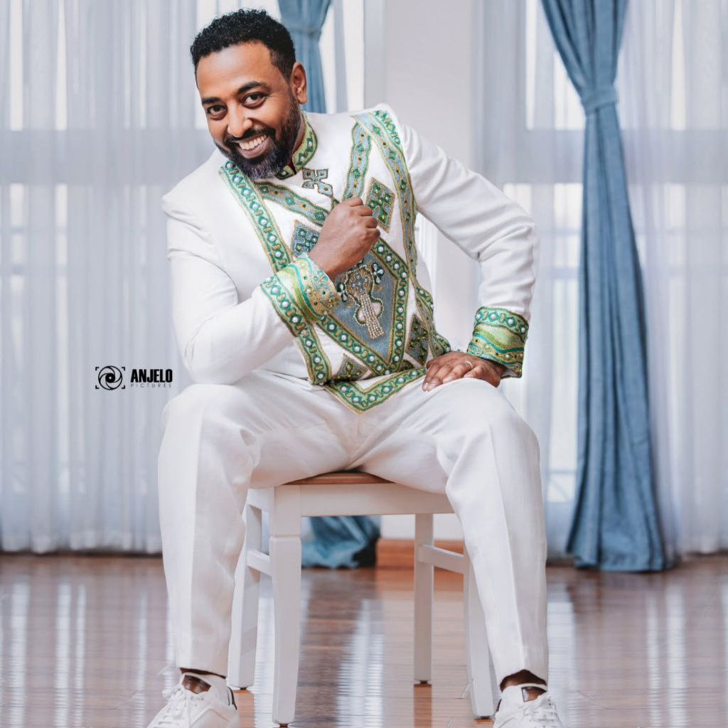Ethiopian cultural men's clothing - EthiopianClothing.Net